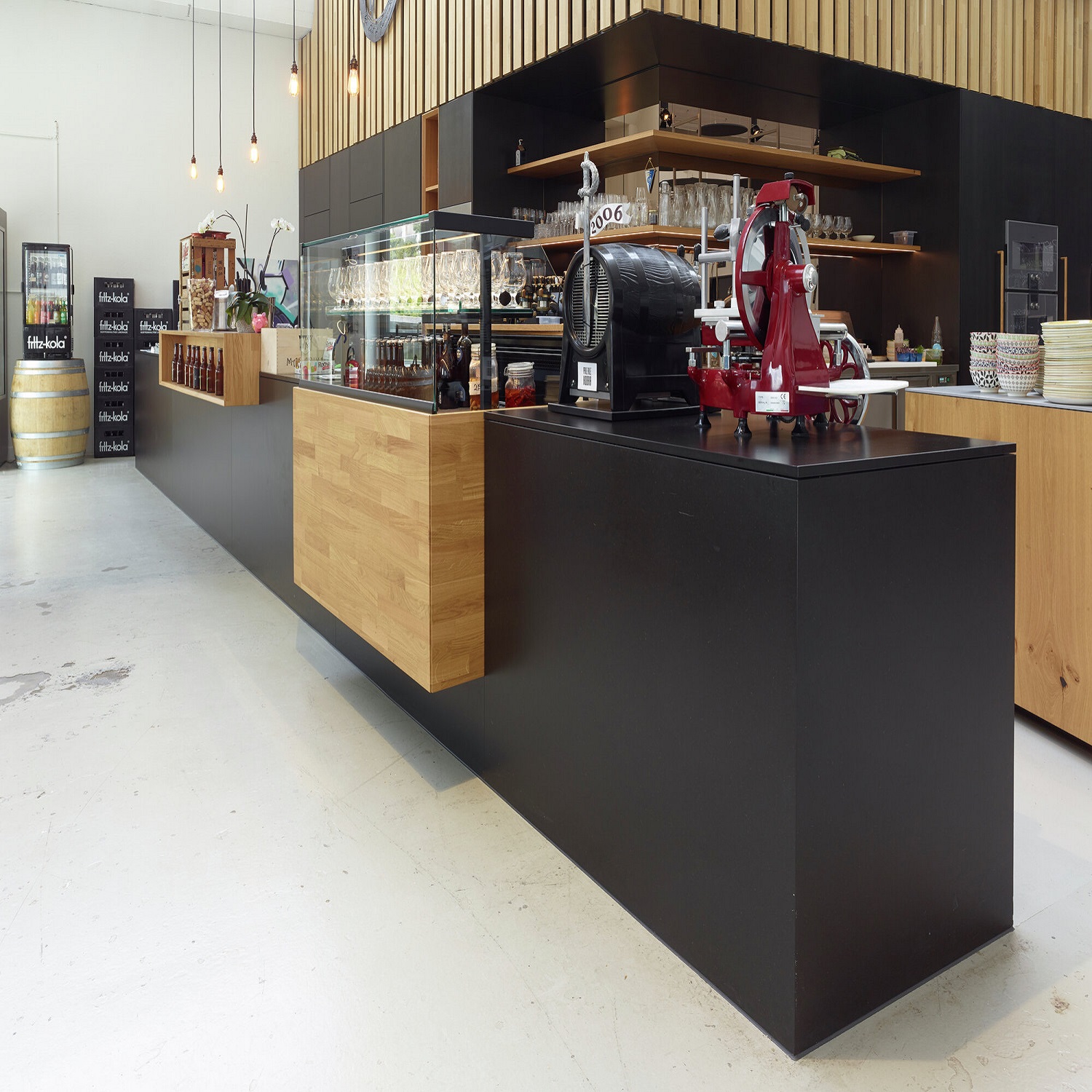 Tablero CDF / HDF_U164_Antracita 2,800 x 2,070 x 16,4 mm - FERRETERÍA ...